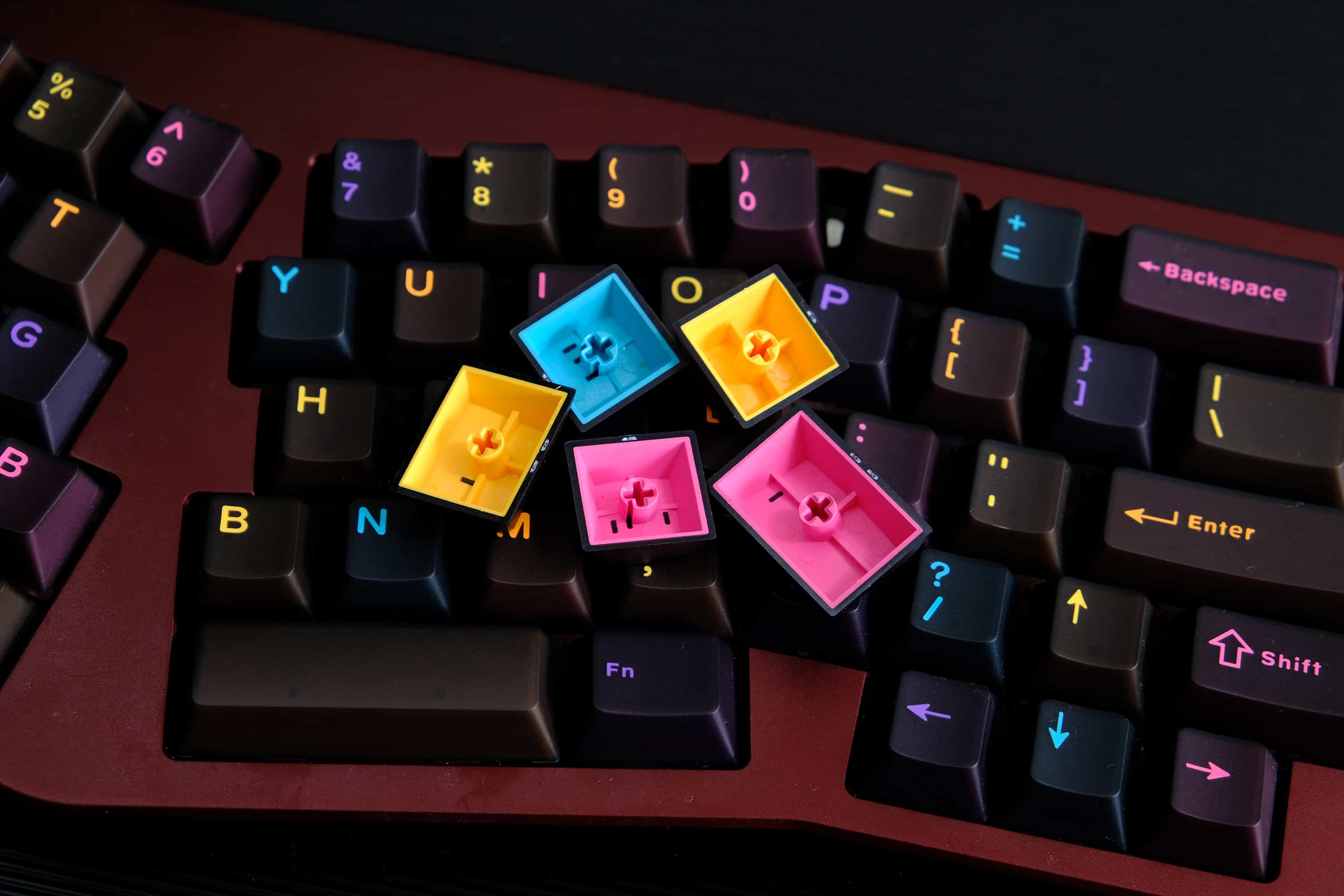 The Ultimate Guide to Mechanical Keyboard Keycap Care: From Cleaning t